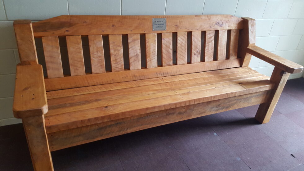 Rustic Park Bench : Maungaraho Edition | River Rustics
